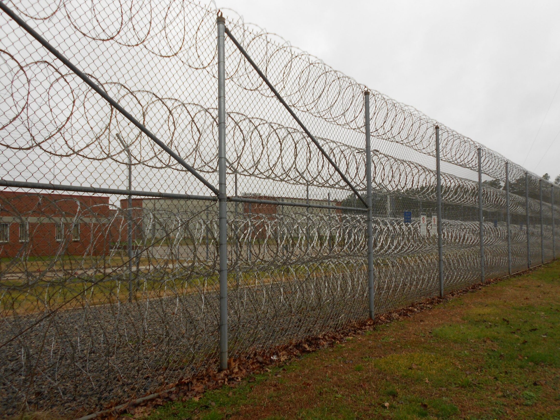 Best Practices for Rebuilding Relationships Post-Prison - Icee Con